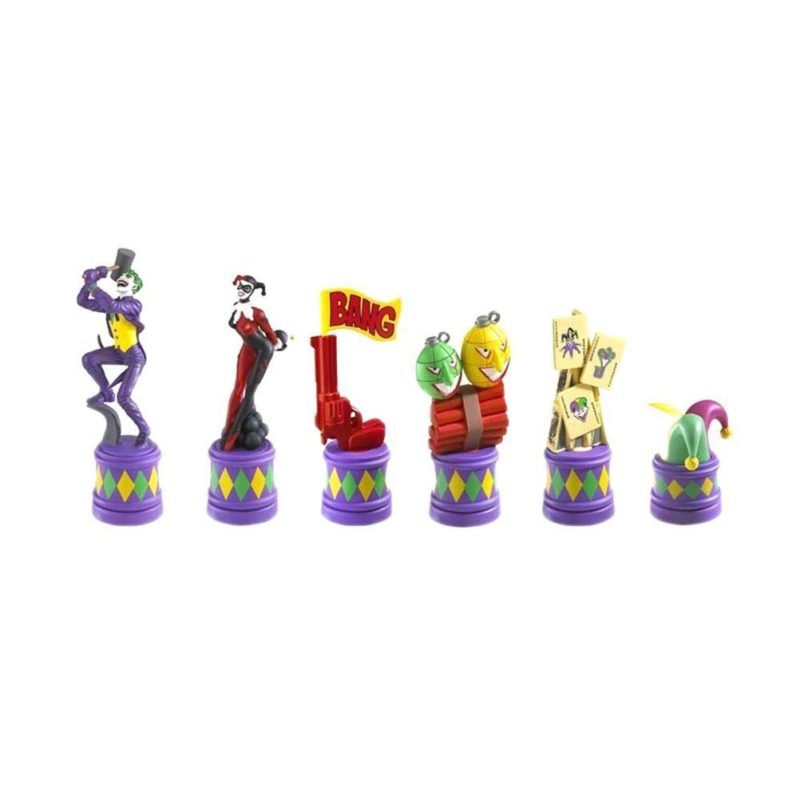 Batman The Dark Knight v The Joker Chess Set - Gifts for Movie Lovers